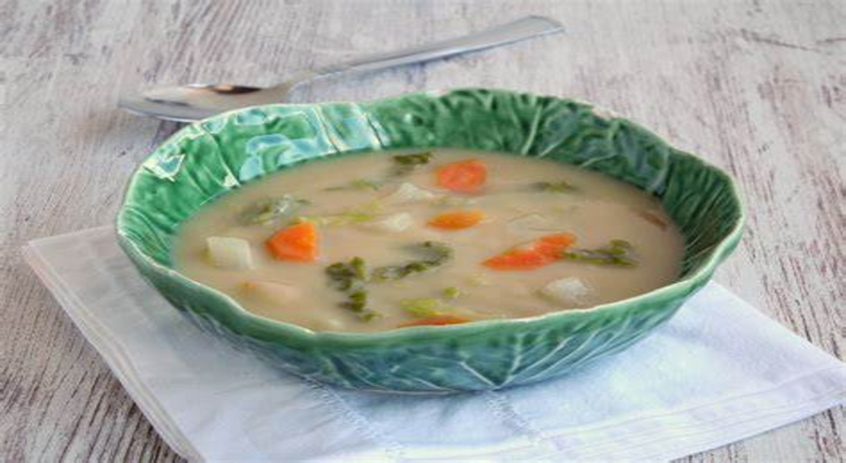 Can birds eat soup or leftovers?